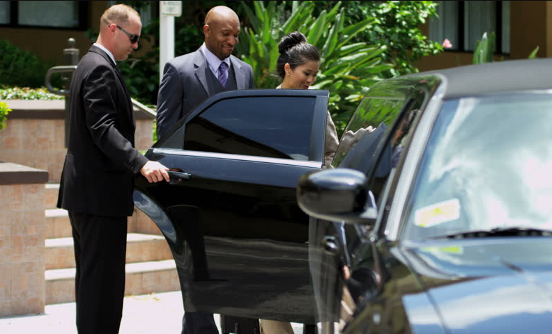 6-components-luxury-car-service - Admiral Chauffeured Transportation